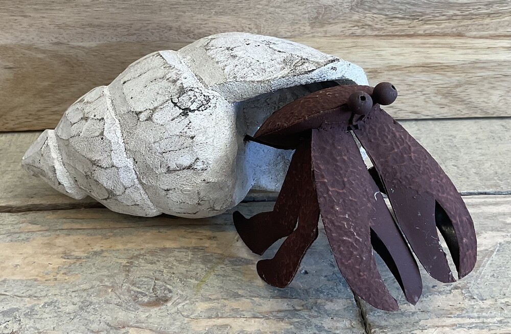 Rusty crab with shell seaside decoration | Shop | Coombe Street Gallery